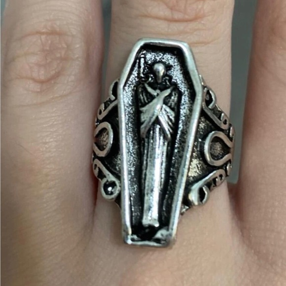 Accessories | Coffin Embalmed Body Corpse Mummy Vampire Crypt Tomb Goth ...